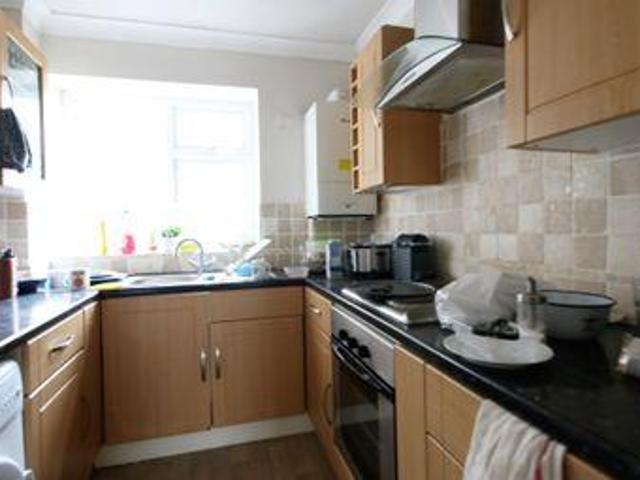 3 Bedrooms Flat for rent in Wellington Road, Brighton BN2