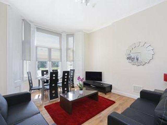 3 Bedrooms Flat for rent in West Cromwell Road, London SW5