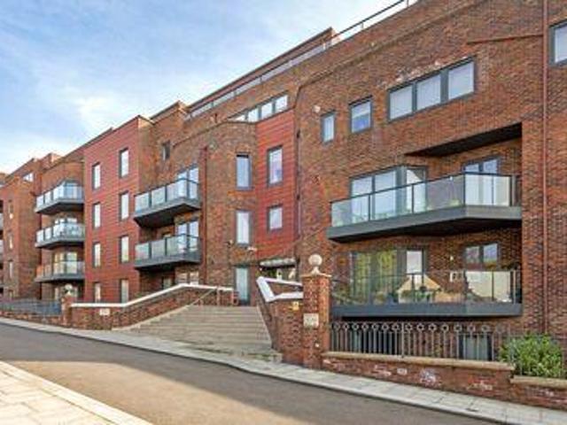 3 Bedrooms Flat for rent in West Heath Place, 1B Hodford Road NW11