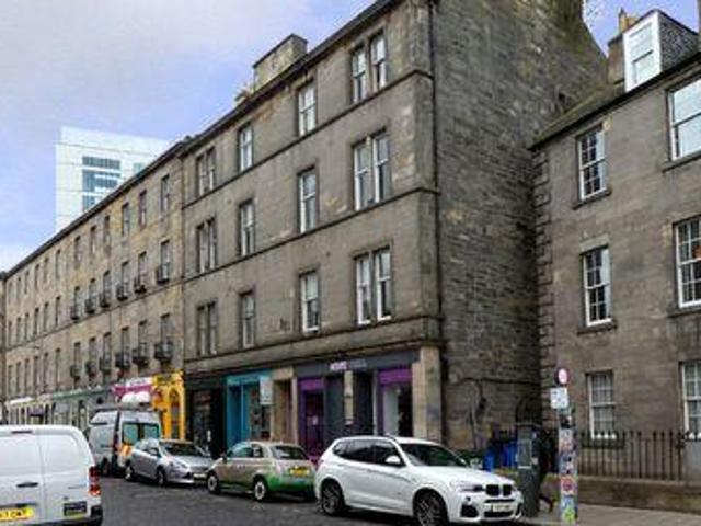 3 Bedrooms Flat for rent in West Nicolson Street, Edinburgh EH8