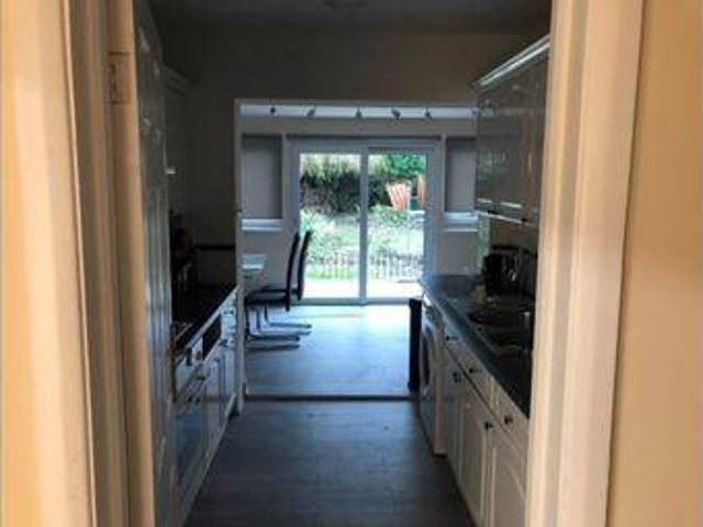3 Bedrooms Flat for rent in Westmere Drive, London NW7