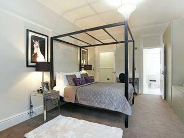 3 Bedrooms Flat for rent in Westminster Palace Gardens, Westminster SW1P