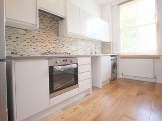 3 Bedrooms Flat for rent in Westbourne Road, Islington N7