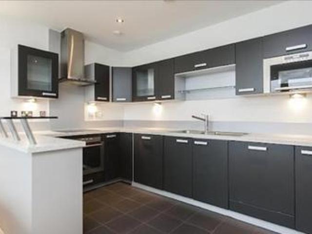 3 Bedrooms Flat for rent in Western Gateway, London E16