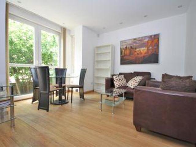 3 Bedrooms Flat for rent in Westferry Road, London E14