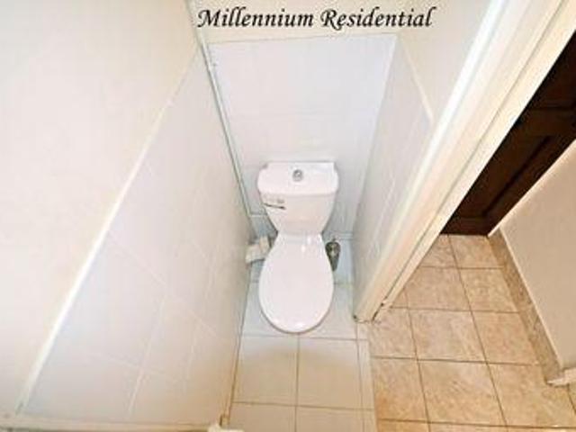 3 Bedrooms Flat for rent in Wick Road, London E9