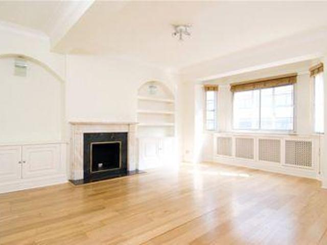 3 Bedrooms Flat for rent in Wigmore Court, Wigmore Street, London W1U