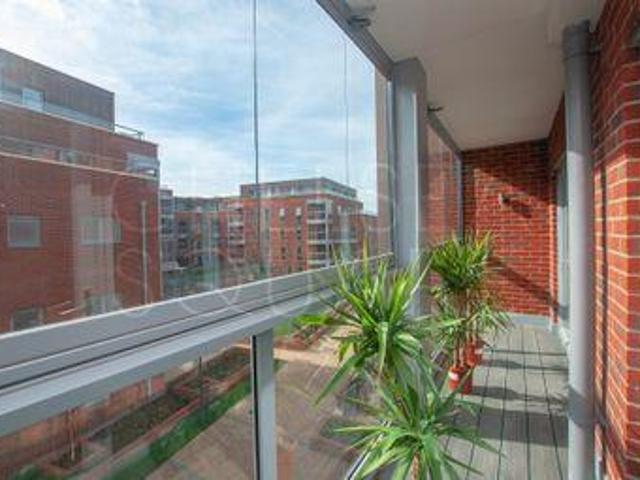 3 Bedrooms Flat for rent in Wilkinson Close, Dollis Hill, London NW2