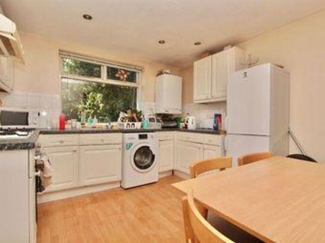 3 Bedrooms Flat for rent in Willoughby Road, London N8