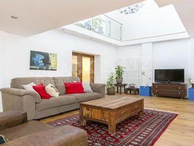 3 Bedrooms Flat for rent in Wilmot Place, London NW1