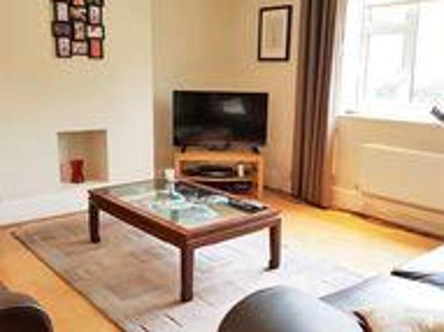 3 Bedrooms Flat for rent in Wimbledon Park Court, Wimbledon Park Road, Southfields, London SW19