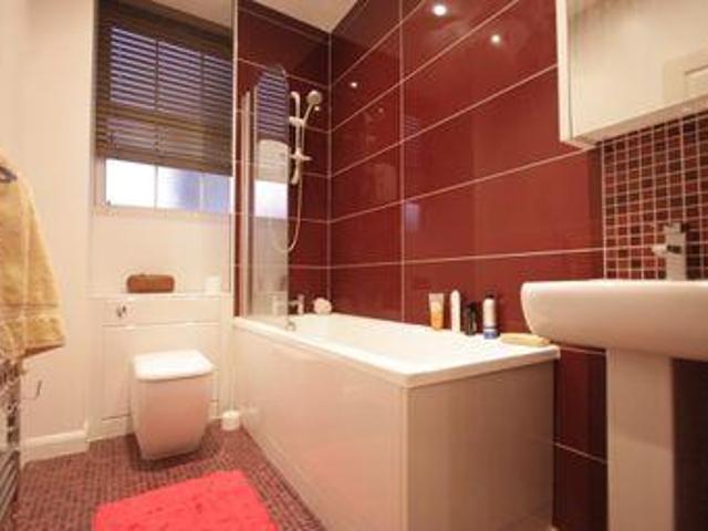 3 Bedrooms Flat for rent in Tooley Street, Tower Bridge, London SE1