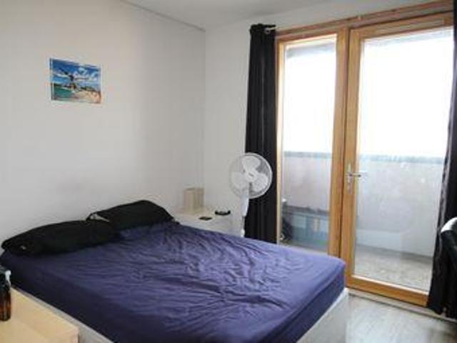 3 Bedrooms Flat for rent in Torquay Court, Leven Rd E14