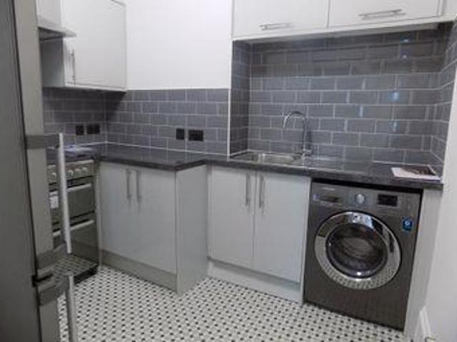 3 Bedrooms Flat for rent in Terminus Road, Eastbourne BN21