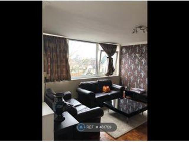 3 Bedrooms Flat for rent in The Oaks, London NW6