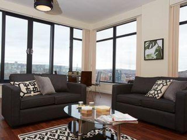 3 Bedrooms Flat for rent in The Gateway, Blast Lane, Sheffield S2