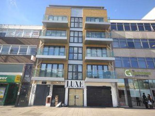 3 Bedrooms Flat for rent in The Grove, London E15