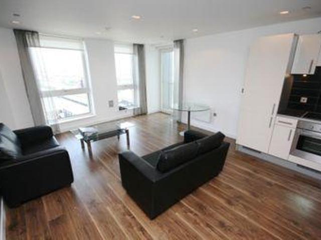 3 Bedrooms Flat for rent in The Heart, Media City UK, Salford Quays M50