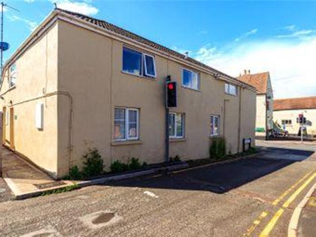 3 Bedrooms Flat for rent in The Stores, Grange Court Lane, Gloucester, Gloucestershire GL19