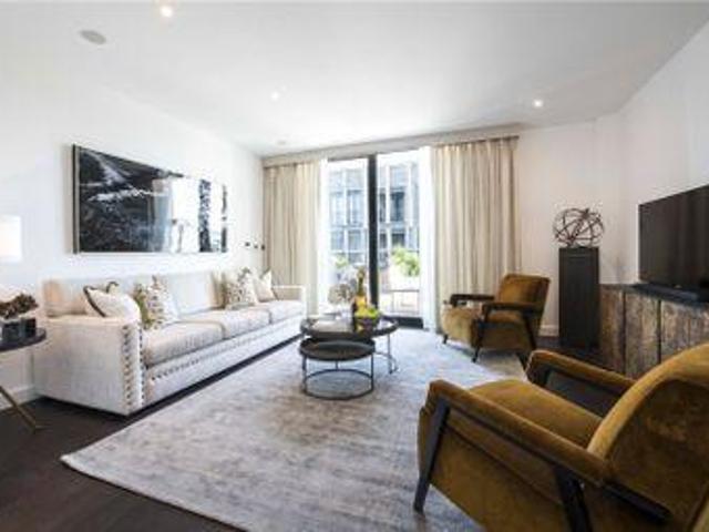 3 Bedrooms Flat for rent in Thornes House, Nine Elms, London SW8