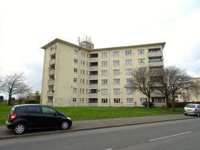 3 Bedrooms Flat for rent in Tile Cross Road, Tile Cross, Birmingham B33