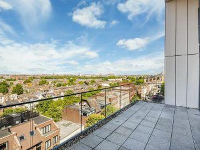 3 Bedrooms Flat for rent in Tileman House, Upper Richmond Road, Putney SW15
