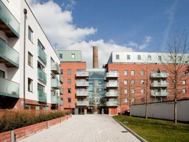 3 Bedrooms Flat for rent in Tiltman Place, London N7