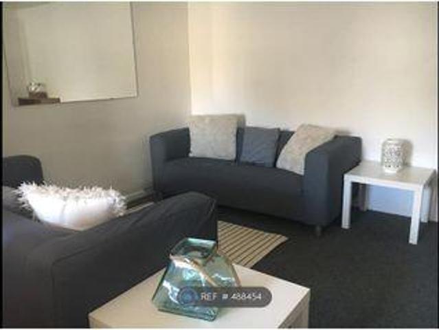 3 Bedrooms Flat for rent in Trinity Street, Huddersfield HD1