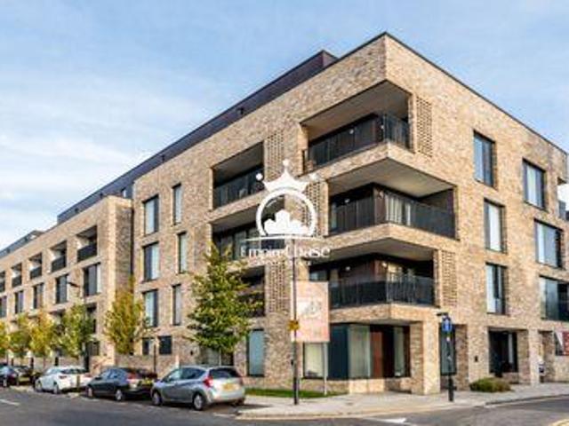 3 Bedrooms Flat for rent in Tulip Court, Alpine Road, London, London NW9