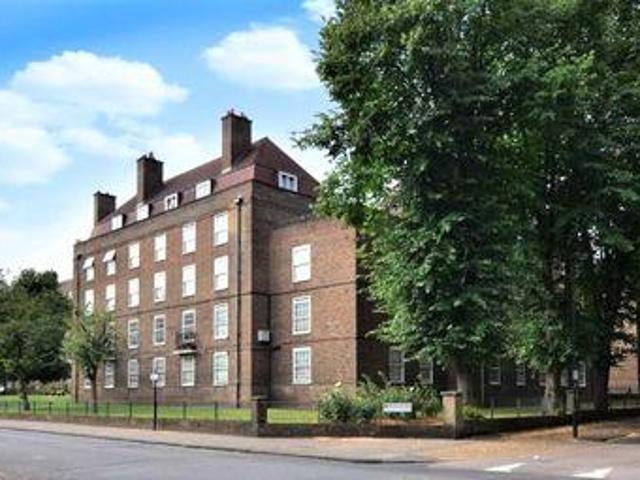 3 Bedrooms Flat for rent in Union Grove, Clapham North SW8