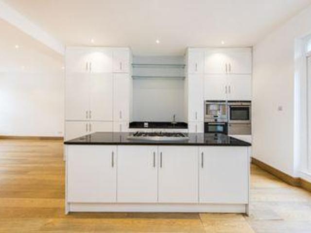 3 Bedrooms Flat for rent in Upper Addison Gardens, London W14