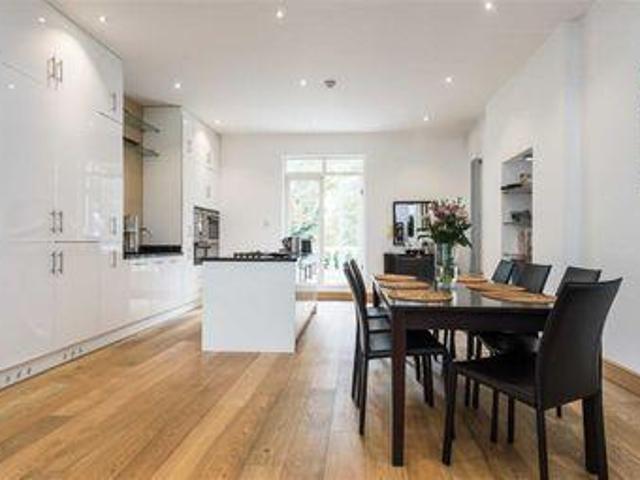 3 Bedrooms Flat for rent in Upper Addison Gardens, London W14