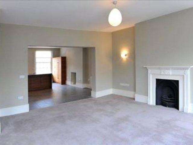 3 Bedrooms Flat for rent in Upper Wimpole Street, London W1G