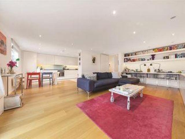 3 Bedrooms Flat for rent in Vauxhall Bridge Road, London SW1V