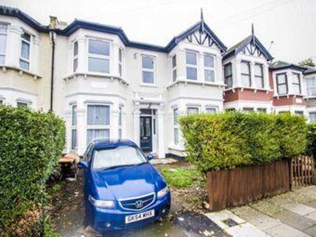 3 Bedrooms Flat for rent in Valentines Road, Ilford IG1