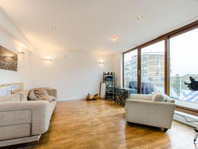3 Bedrooms Flat for rent in Vallance Road, Whitechapel E1