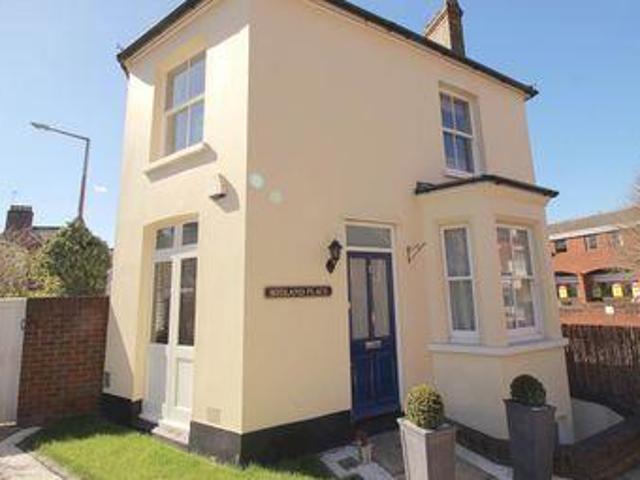 3 Bedrooms Flat for rent in Victoria Street, St.Albans AL1