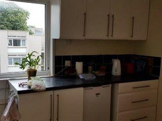 3 Bedrooms Flat for rent in Victoria Rise, Clapham Common SW4
