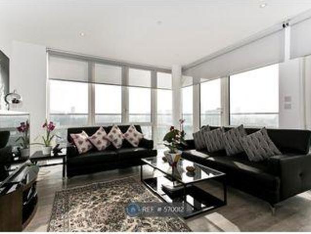 3 Bedrooms Flat for rent in Victory Parade, London SE18