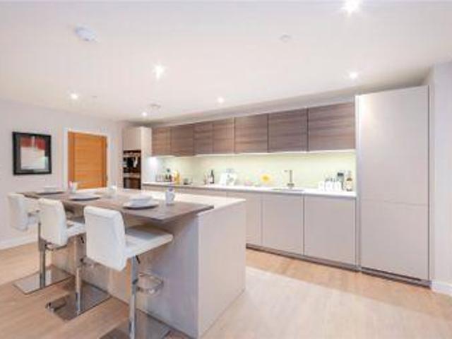 3 Bedrooms Flat for rent in Viridium Apartments, 264 270 Finchley Road, Hampstead, London NW3