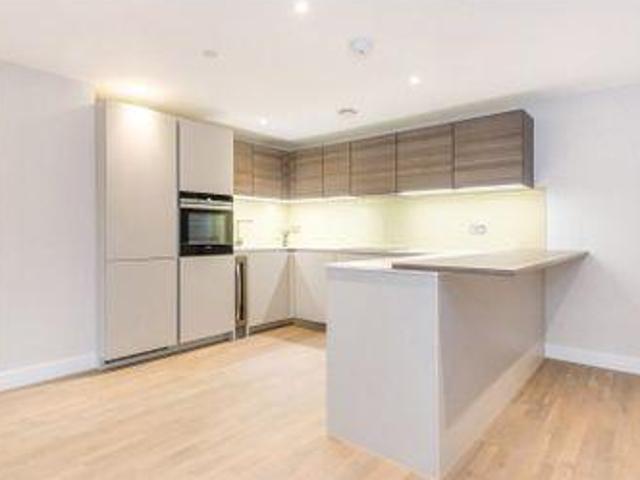 3 Bedrooms Flat for rent in Viridium Apartments, 264 270 Finchley Road, Hampstead, London NW3