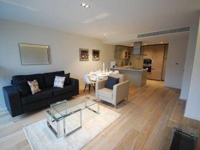 3 Bedrooms Flat for rent in York Way, London N1C