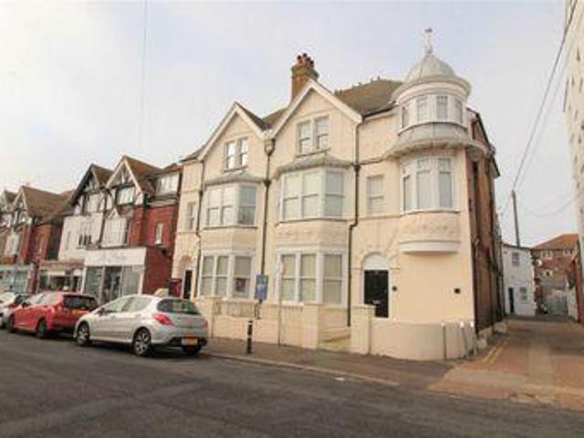 3 Bedrooms Flat for sale in 10 Parkhurst Road, Bexhill On Sea, East Sussex TN40