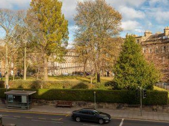 3 Bedrooms Flat for sale in 11/2 Melville Place, Edinburgh EH3