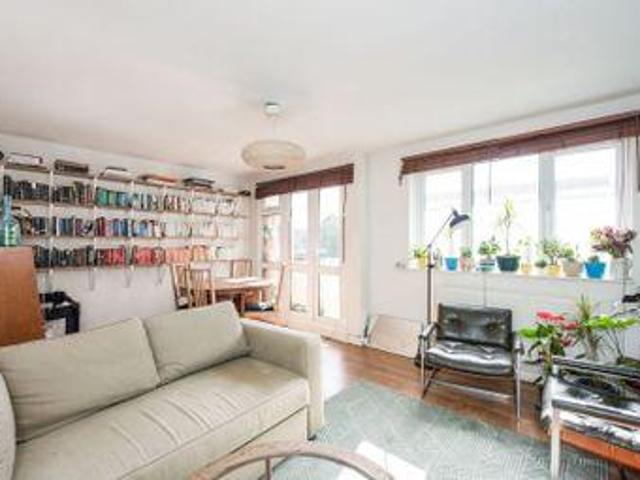 3 Bedrooms Flat for sale in 137 Daubeney Road, London E5