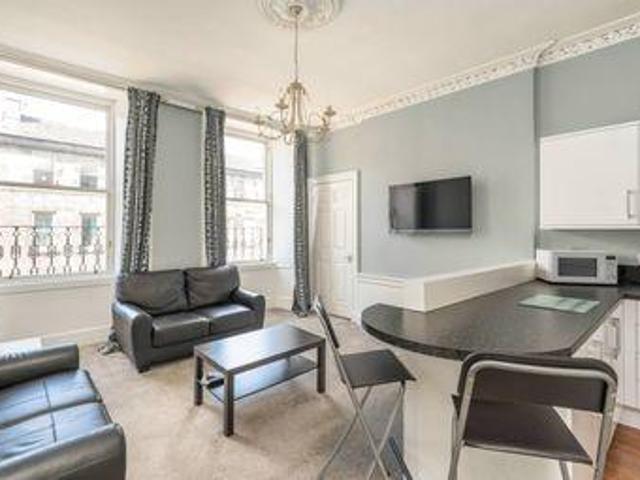 3 Bedrooms Flat for sale in 56 2F1 Clerk Street, Newington EH8