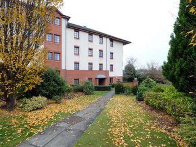 3 Bedrooms Flat for sale in 70/4 Orchard Brae Avenue, Edinburgh EH4