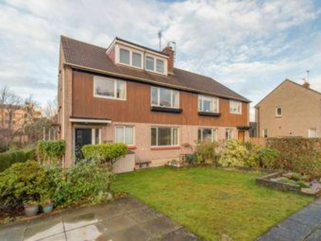 3 Bedrooms Flat for sale in 71 Charterhall Grove, Blackford EH9