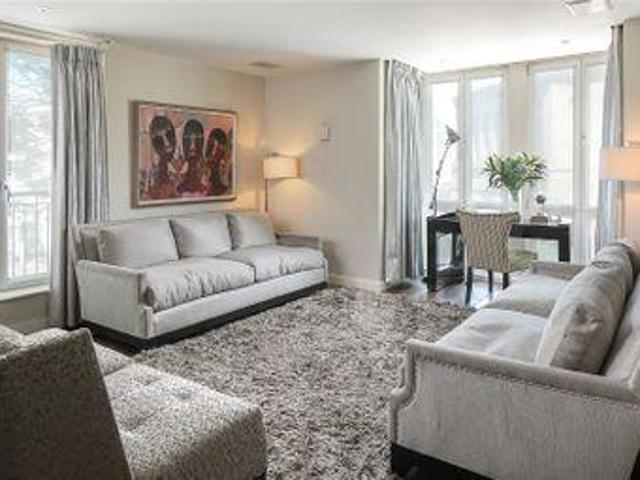 3 Bedrooms Flat for sale in Coleridge Gardens, West Chelsea, Kings Road, London SW10