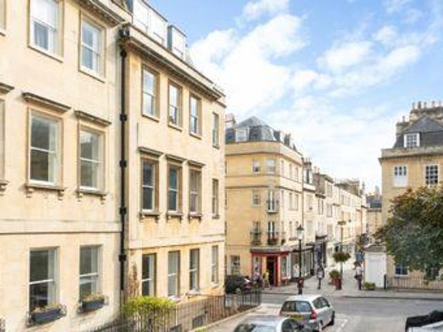 3 Bedrooms Flat for sale in Catharine Place, Bath BA1